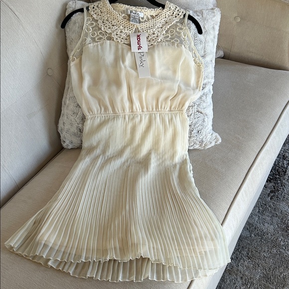 Pinky | Dresses | Pinky Cream Lace Mini Dress | Poshmark